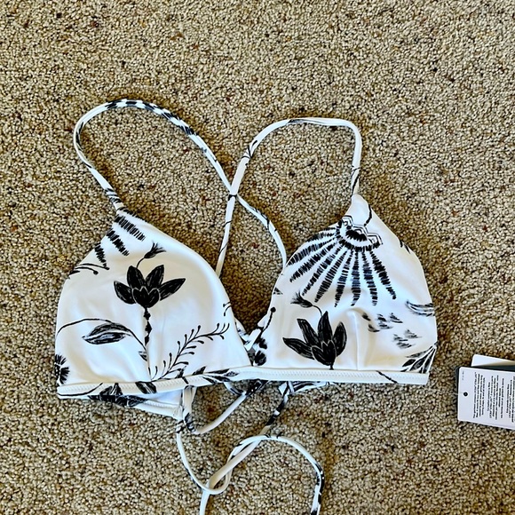 Athleta | Swim | Athlete Bikini Top | Poshmark